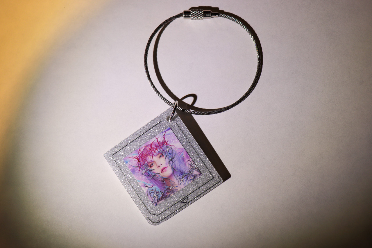 GAME CARD Acrylic Keychain “4S-004” | 4s4ki | VICTOR ONLINE STORE